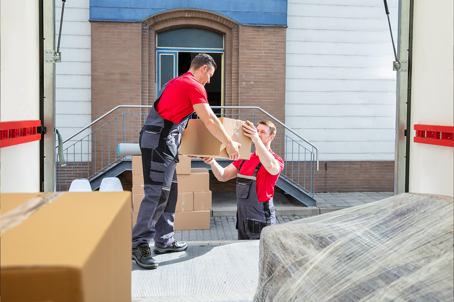 Why Choose Professional Moving Services in Victoria? | Movex